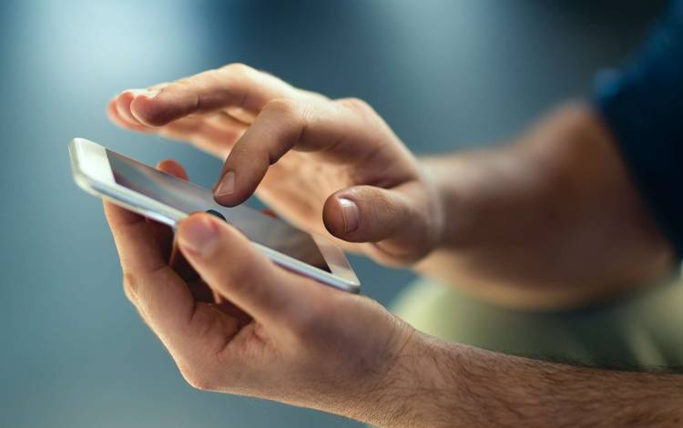 Tips dan Cara Mengatasi Handphone Ngelag - DIGITEK.ID